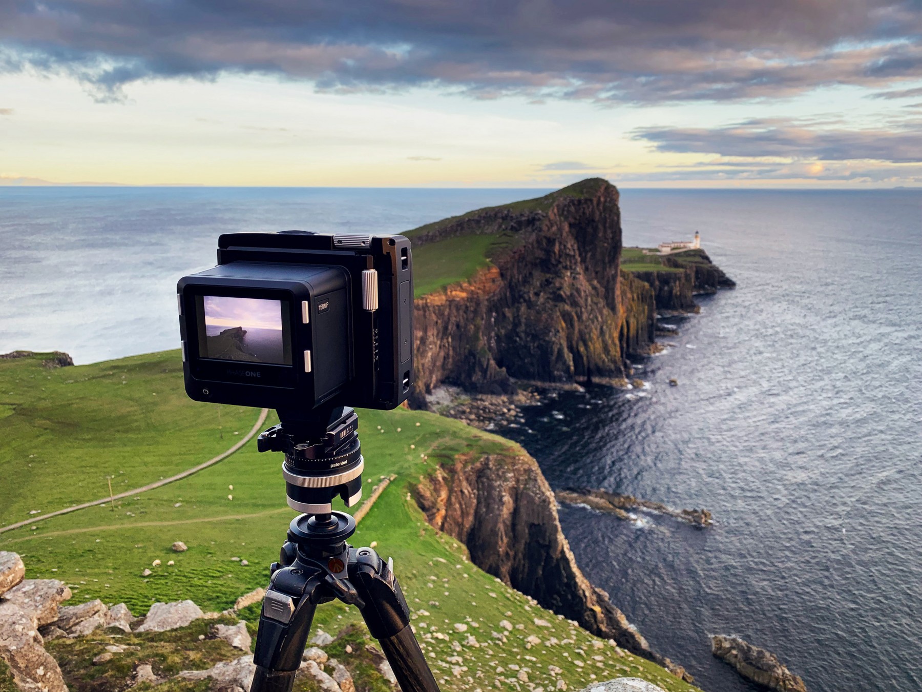 Review - Launching the Brand New Phase One XT Medium Format Field ...